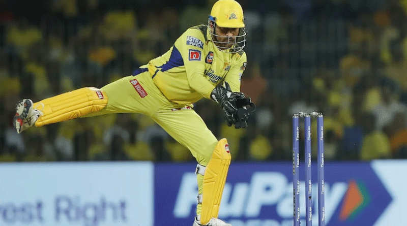 MS Dhoni knee surgery update!